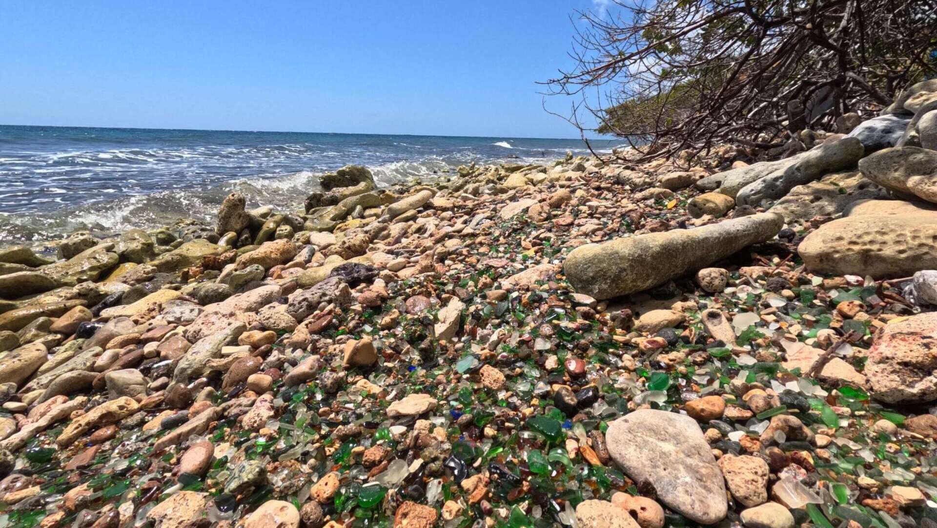 Sea Glass Island Aruba | Kayak Tours & Hidden Beach Adventures